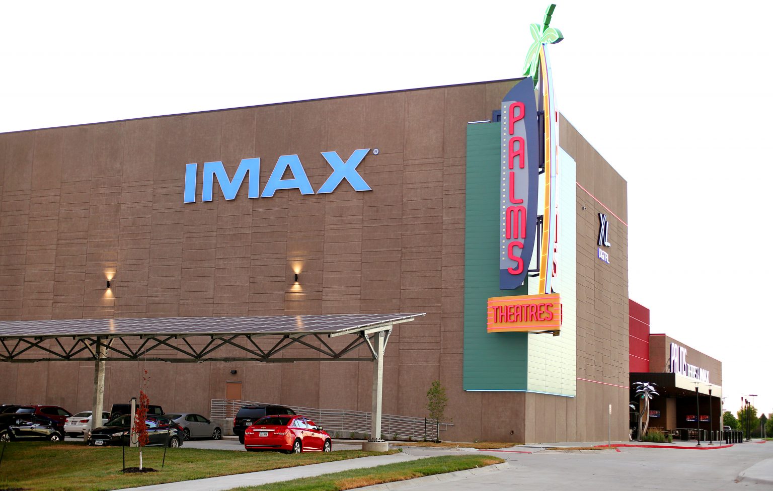 Iowa Oasis: Fridley Theatres’ The Palms Theatres & Imax - Boxoffice Pro