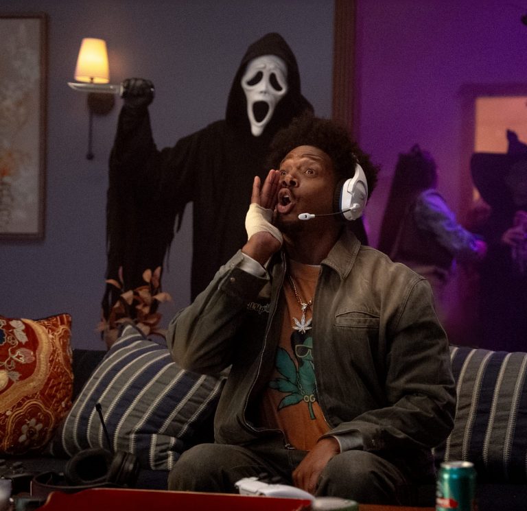 Weekend Box Office: SCARY MOVIE Spurs R-Rated Comedy Revival with $55M ...
